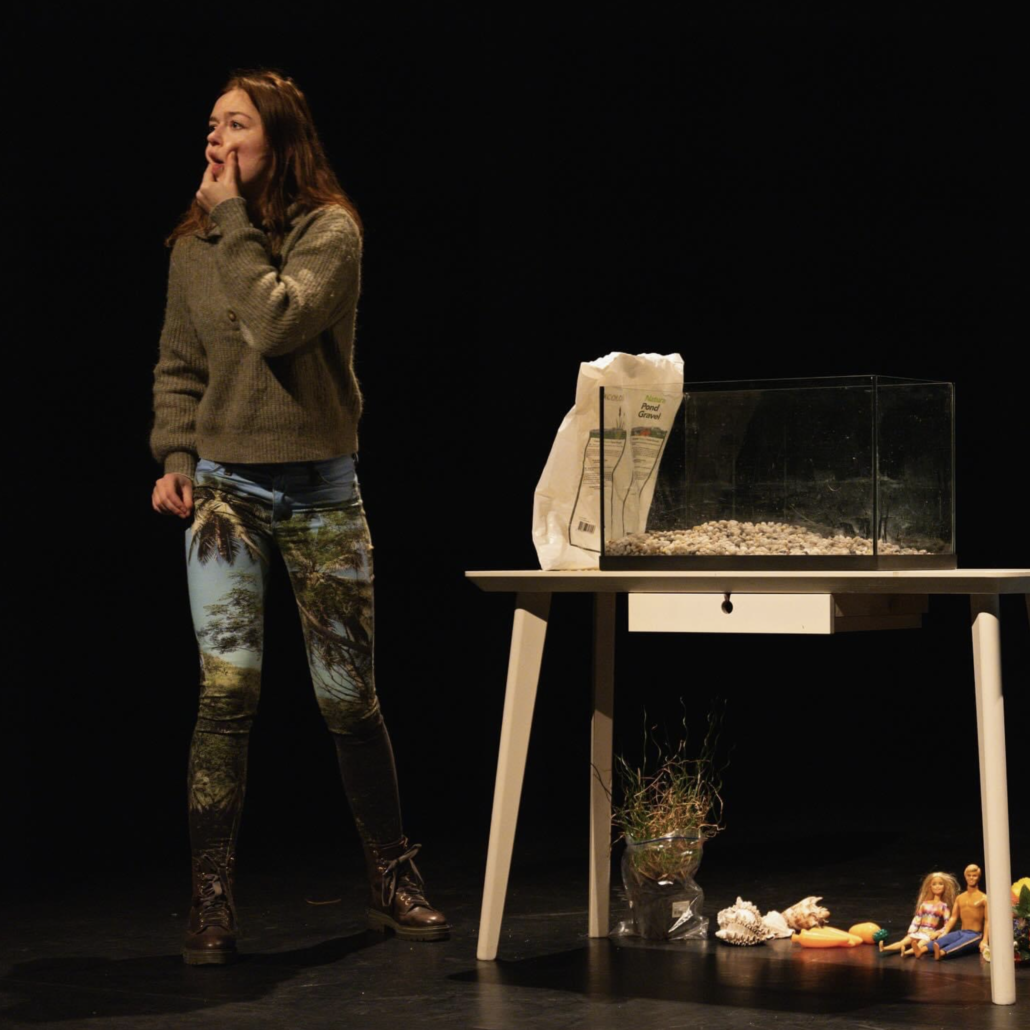 VERONA VERBAKEL – WELL-BEHAVED WOMEN SELDOM MAKE HISTORY – Minard